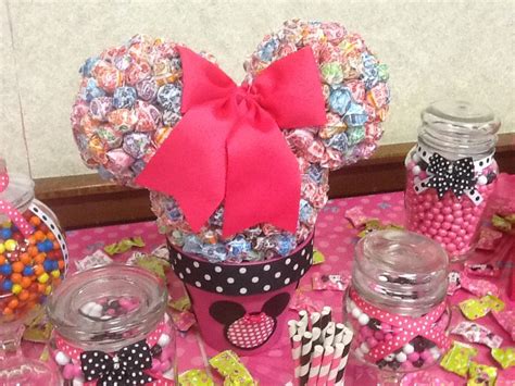 Minnie Mouse Head Made With 400 Dum Dums Minnie Dum Dums 1st Birthday