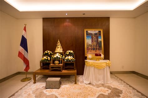 พิธีรับพระราชทานเครื่องราชอิสริยาภรณ์ชั้นสายสะพาย ประจำปี 2563 หน้าพระบรมฉายาลักษณ์พระบาทสมเด็จ