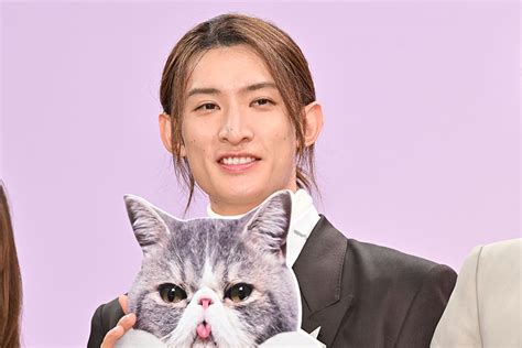 Snow Man向井康二、年の差恋愛は全然あり「年齢はただの数字」 中島健人は「snow Manぶるな」とツッコミ Encount