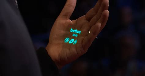 El AI Pin De Humane Funciona Con GPT 4 Y Tiene Un Anillo De Confianza