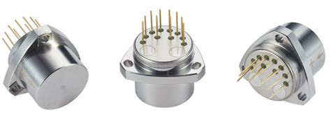 High Resolution Quartz Flexure Accelerometer With Temp Sensor
