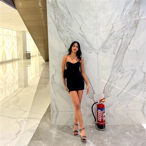 𝙎𝙝𝙧𝙪𝙩𝙞 Darekarshruti • Instagram Photos And Videos