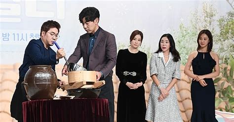 이종혁x김조한 막걸리 내리기 시연 파는 것보다 맛있다 지붕 위의 막걸리