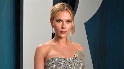 Scarlett Johansson Felt Hypersexualised Hollywood During Early Career Glamour Uk