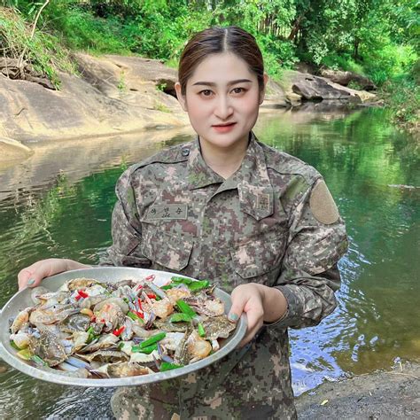 สาวตาดำ สาว สปปลาว🇱🇦 กับ บ่าวรันนี่ บ่าวไทย🇹🇭รู้จักคบหากันได้ยังไงมาดูกัน สาวตาดำ สาว สปปลาว🇱🇦
