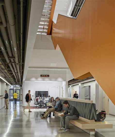 Virginia Polytechnic Institute And State University New Classroom Building Education Snapshots