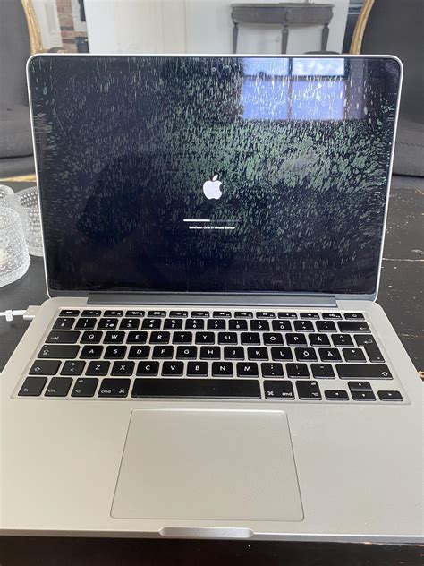 Retina Screen Cleaned Wrong Way R Mac