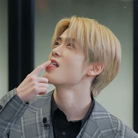 Pin By NICOLAS On PICTURES JAEHYUN Jaehyun Nct Jaehyun Jung Jaehyun