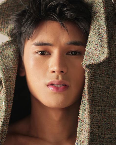 This Guys World Dustin Yu By Yukie Sarto