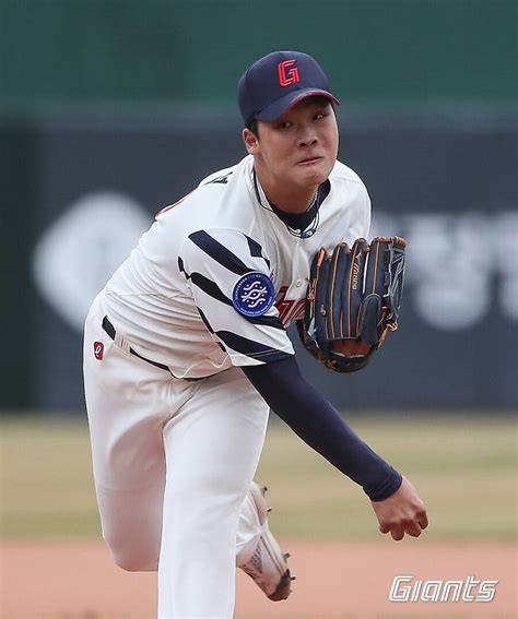 이민석·지시완 병원 검진 필요…롯데 문경찬 포함 3인 말소