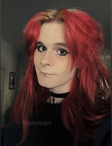Felt Cute Today 🌟 R Androgynoushotties