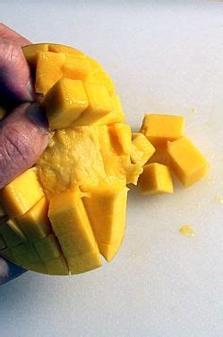 How To Peel And Cut A Mango Into Cubes And Slices
