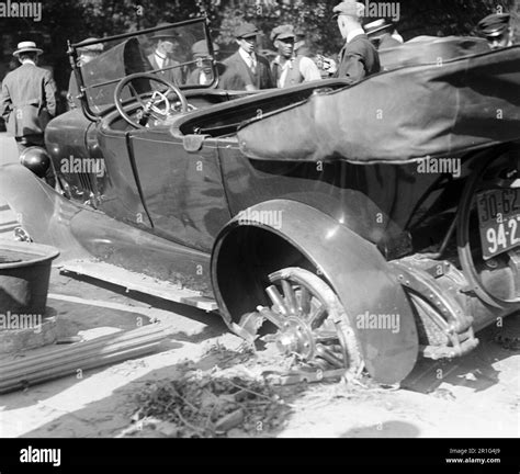 Archival Photo Passersby Look At An Auto Accident Ca 1918 1920 Stock