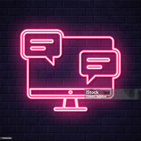 채팅 거품이 있는 데스크탑 컴퓨터 벽돌 벽 배경에 빛나는 네온 아이콘 Brand Name Online Messaging Platform에 대한 스톡 벡터 아트 및 기타