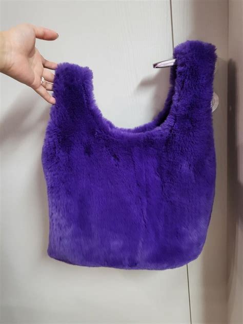 힙한 보라색 퍼 가방 헬로마켓