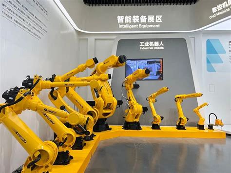 探访世界名企格力 传承大国工匠精神 01活动亮点亲临世界五百强企业总部 世界五百强企业 格力电器 参访是现在市面上研学中非常珍贵的机会据不
