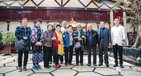 趙力平與胡溪濤夫婦參觀傅繼英藝術世界北京星湖園工作室 每日頭條