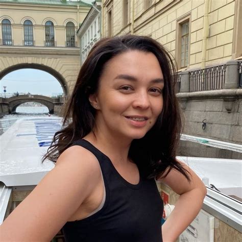 ЮЛИЯ ЦОЛЛЕР АНГЛИЙСКИЙ ОНЛАЙН Jul Zoller • Threads Say More