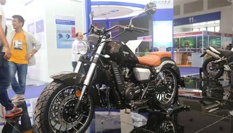 仅售2 88万的巡航车，配abs 400cc大排量，号称最时尚太子车！ 新浪汽车