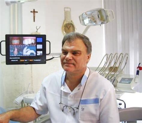 ХИРУРГИЧНА Д р Димитър Колев стоматолог хирург