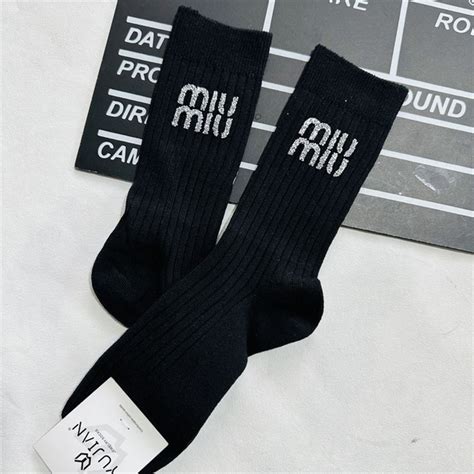 Комплект носков Miu Miu 3 пары купить с доставкой по выгодным ценам в интернет магазине Ozon