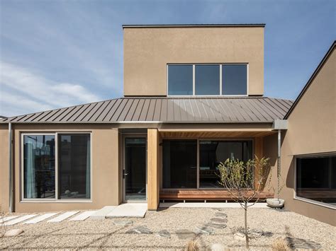 공간 라이프스타일 매거진 브리크brique 남한강 풍경과 함께 하는 집 와유화원 臥遊花園 와유臥遊의 개념을 담은 와유화원은 집 안에서 남한강의 풍경을