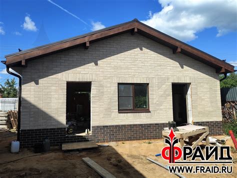 Термопанели Фрайд Плюс с керамогранитом под кирпич Estima Rg02 Отделка с одновременным