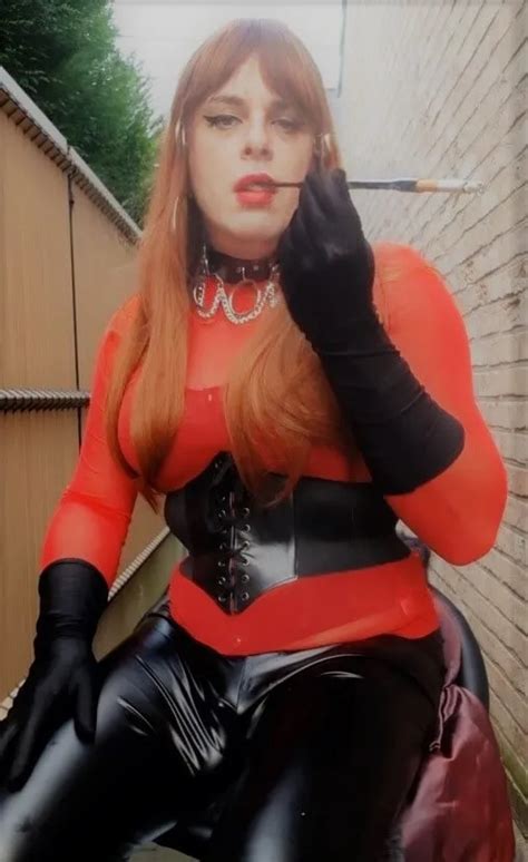 Quietly Smoking With A Holder 26 Nude Pics Xhamster