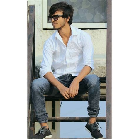 Saurabh Mishra Makhna07 • Threads Say More