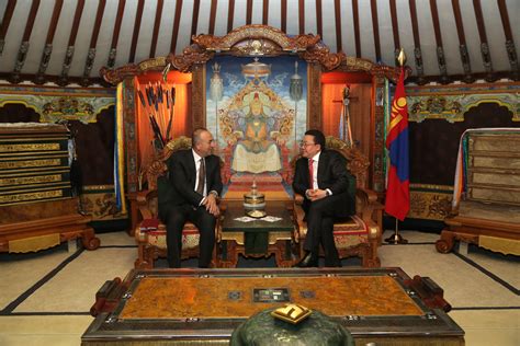 Монгол Улсын Ерөнхийлөгчид БНТУ ын Гадаад хэргийн сайд бараалхав Өглөө мн