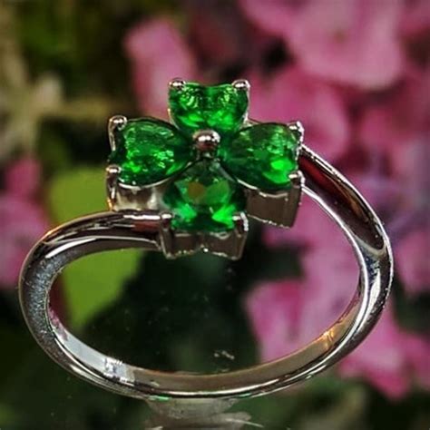 Swirl Bypass Ring Floral Style Wedding Ring Four Leaf Clover Ring