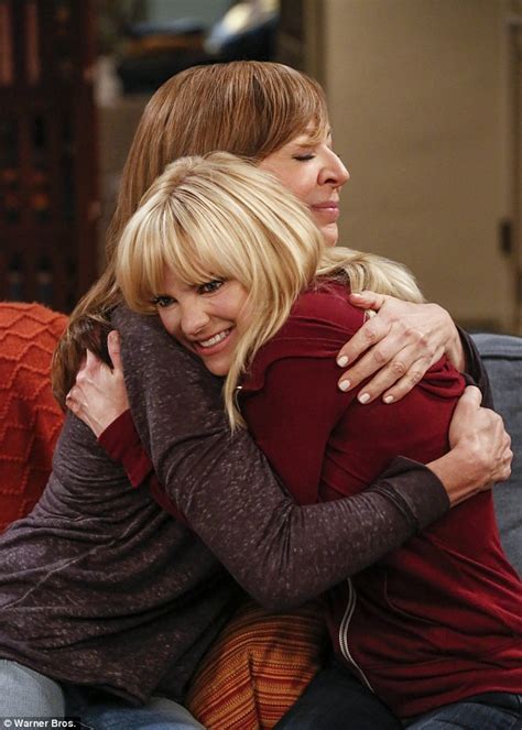 Chris Pratt Kisses Wife Anna Faris In New Stills Of Her Sitcom Mom