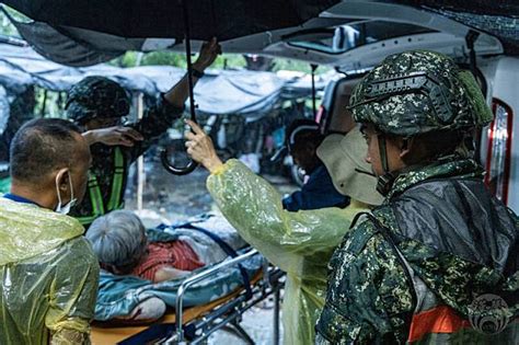 國軍投入救災 第四作戰區調度aav7兩棲突擊車、膠舟支援 自由電子報 Line Today