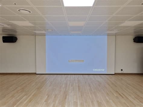 넓은공간에 딱인 고안시 빔프로젝터 및 250인치 전동스크린에 엘리베이션까지 광주 수완체육관 네이버 블로그