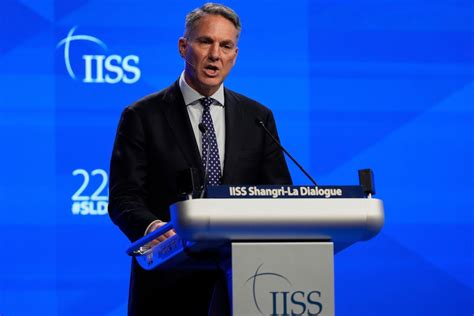 How Hackers Can Use Mirroring Apps To See Your Texts — And Bypass Two