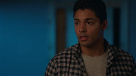 AusCAPS Michael Evans Behling Shirtless In The Manny