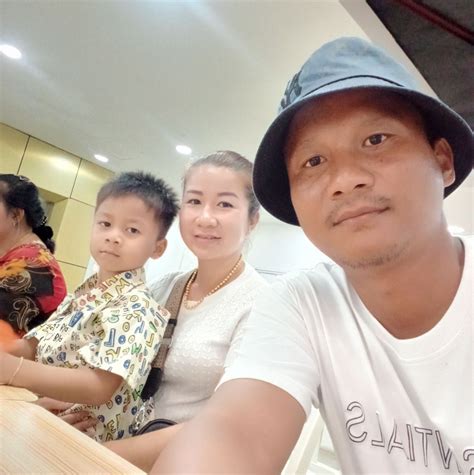 ປາກລາຍ ເງິນ ລ້່ານ ນິຄົມວັນ Facebook