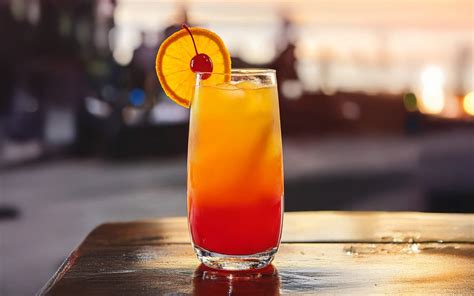 Tequila Sunrise Cocktail History And Classic Recipe Rimping