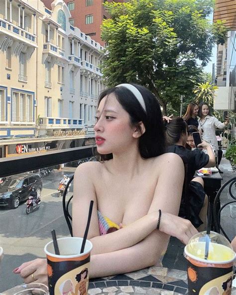 Thưởng Thức Album 86 ảnh Tiktoker Phan Thị Cẩm Hồng Sexy