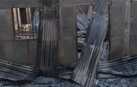 Dvb စန်းမြို့ရွာကို စစ်ကောင်စီတပ်က ထပ်မံမီးရှို့၊ အိမ်ခြေ ၄၀ မီးလောင်ကျွမ်း