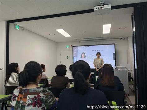 스하🖐 발표긴장과 불안이 높은 스지니들 있어 그럼 이렇게 한번 해봐~ 1 눈을 감고 2 숨을 깊게 들이마시고 3 잠시 멈췄다가 4 길게 내뱉으며 5 이 긴장은