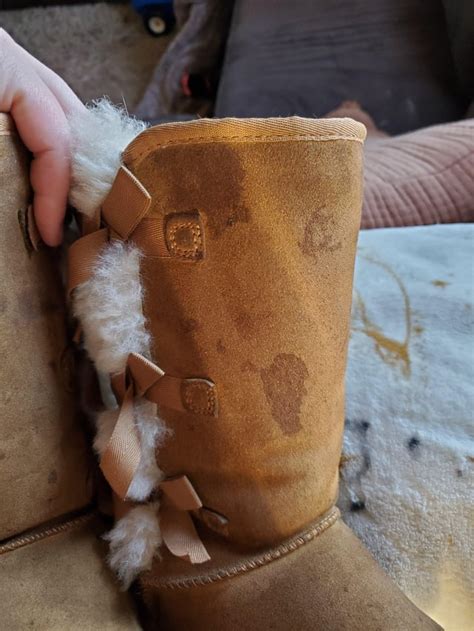How To Get Older Stains Out Of Uggs Used The Cleaning Kit Following The Directions On The Ugg
