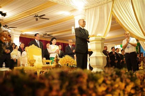 នៅក្នុងឱកាសបុណ្យចូលឆ្នាំថ្មីប្រពៃណីជាតិខាងមុខនេះ សម្តេចតេជោ ហ៊ុន សែន និង