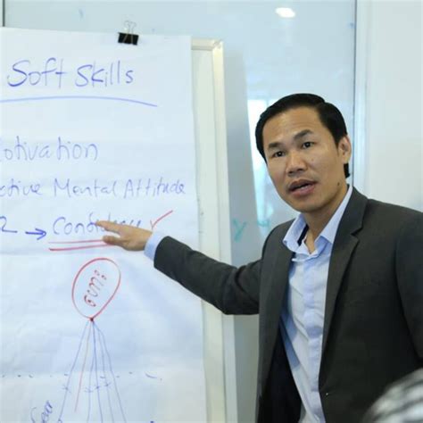 បើមិនប្រញាប់ដោះទេចប់ហើយ ប្រជាជនខ្មែរជំពាក់ធនាគារស្ទើរមួយជីវិត ស្ទើរតែគ្រប់ៗគ្នា Khmer