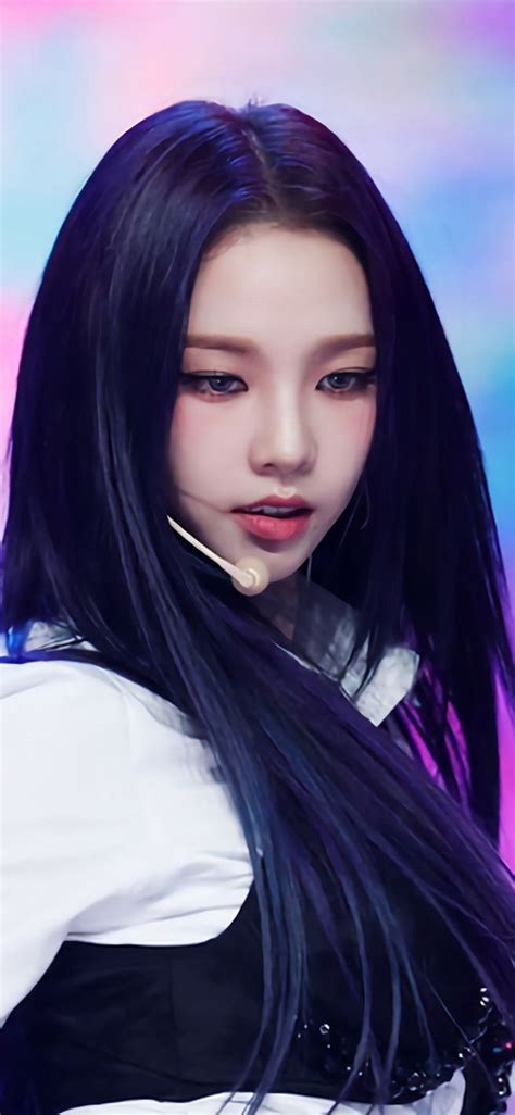 K Pop Asian Beauty Girl These Girls Karina Cute Pictures Kpop Girls Jimin Wife Flair