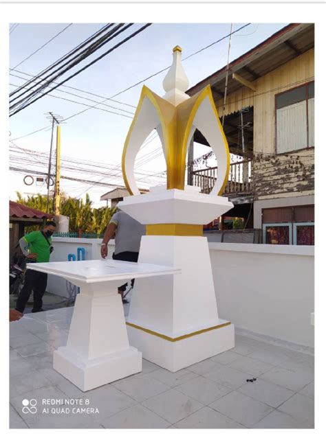 ศาลพระพรหมโมเดิร์น 9 นิ้ว พร้อมโต๊ะหน้าไหว้