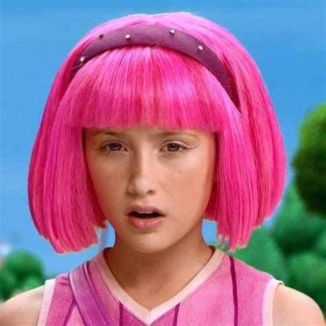 Lazy Town Stephanie And Sportacus Sing I Can Dance Music Video Lazy