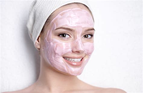 Pink Clay Masks For Detoxifying Your Skin My Daily Magazine Art Design Diy Fashion And