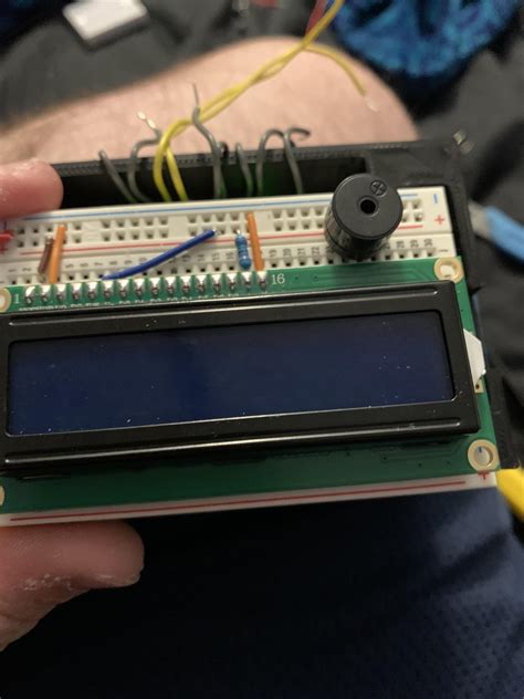 my lcd flickers and fades to black no matter the resistance 10k 2k i even tried none but