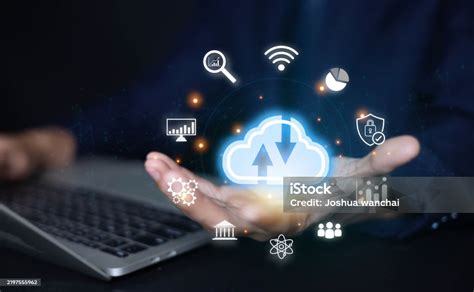 디지털 기술이 주도하는 미래 지향적인 세상에서 기업은 클라우드 인프라에 의존하여 데이터를 안전하게 저장하고 전송하며 Ai 기반